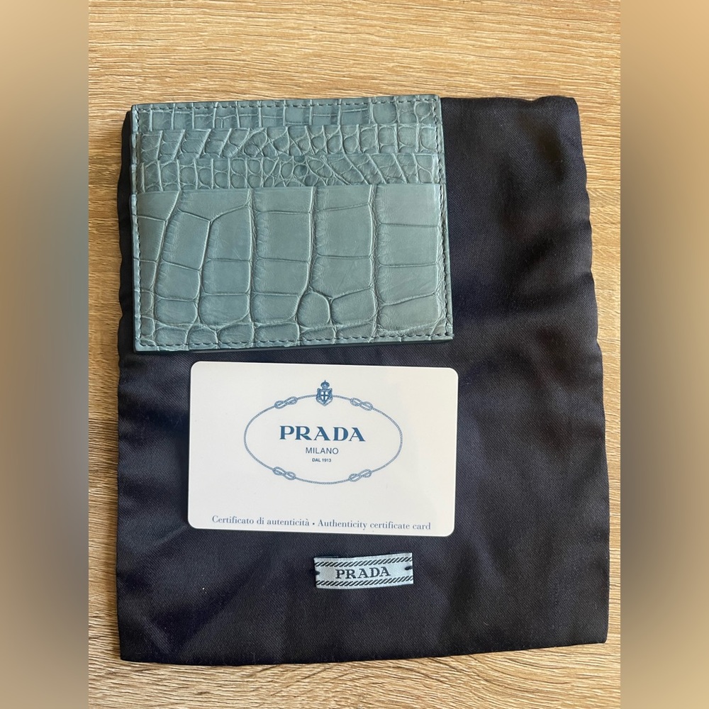 Prada - Rare Crocodile Embossed Leather Card Holder/W… - Gem
